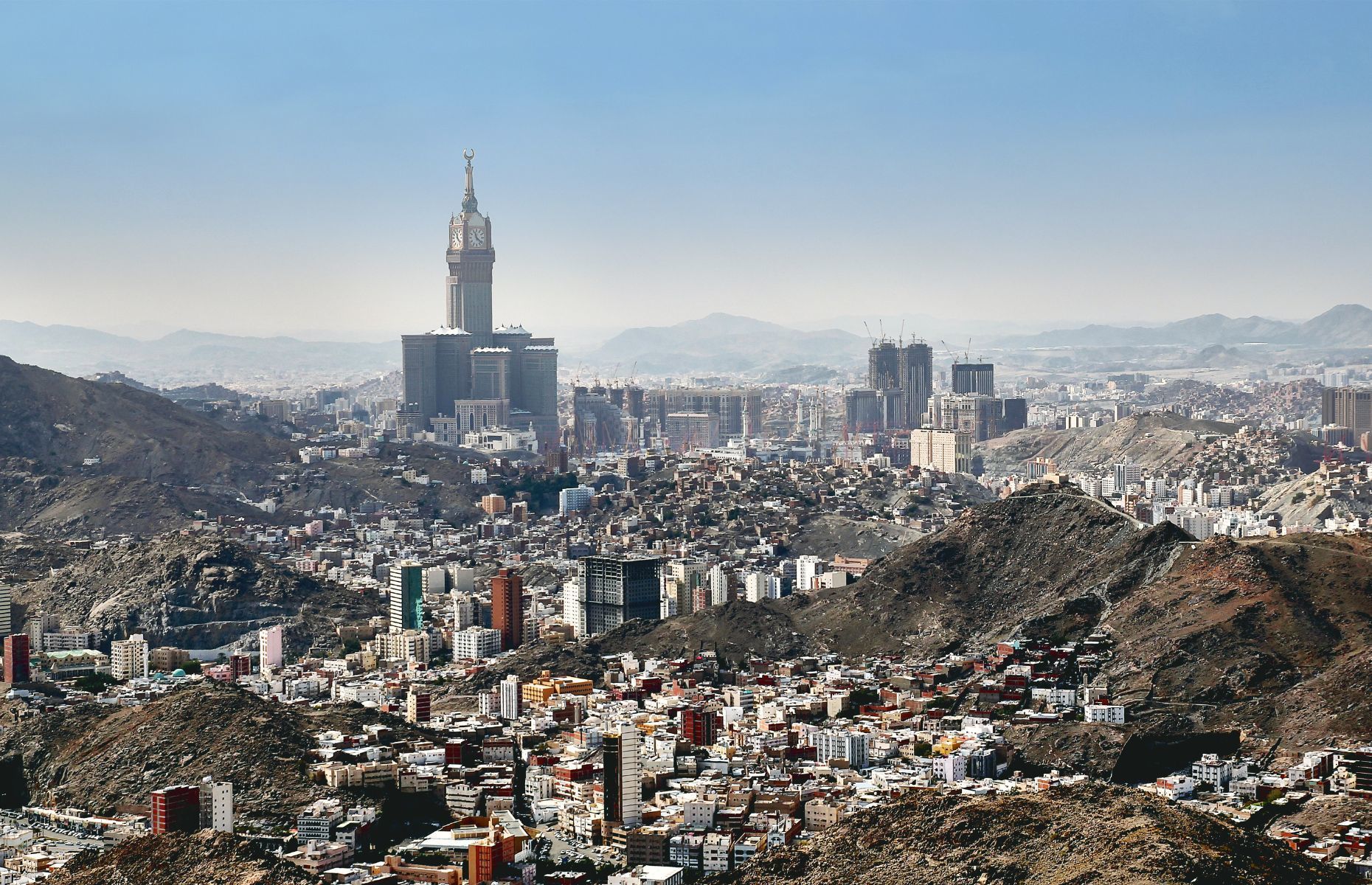 Why did Saudi Arabia scale back its futuristic NEOM project?