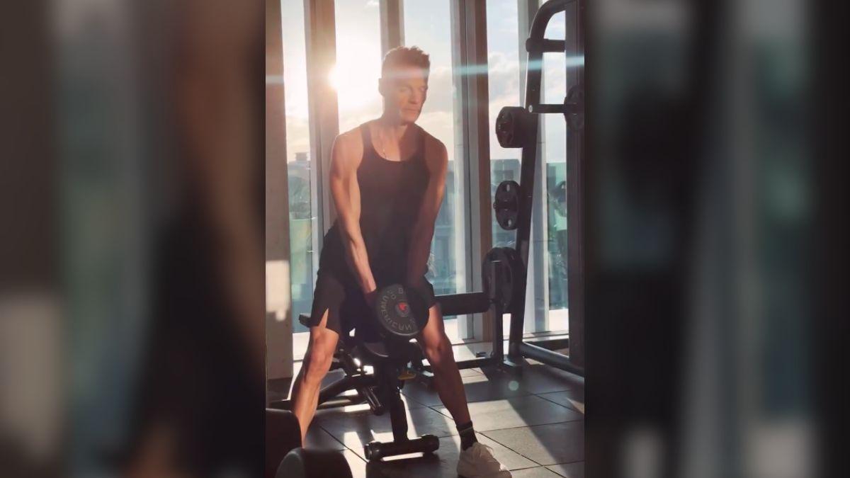 Gym freak Ryan Seacrest sparks fears he's working himself out too hard ...