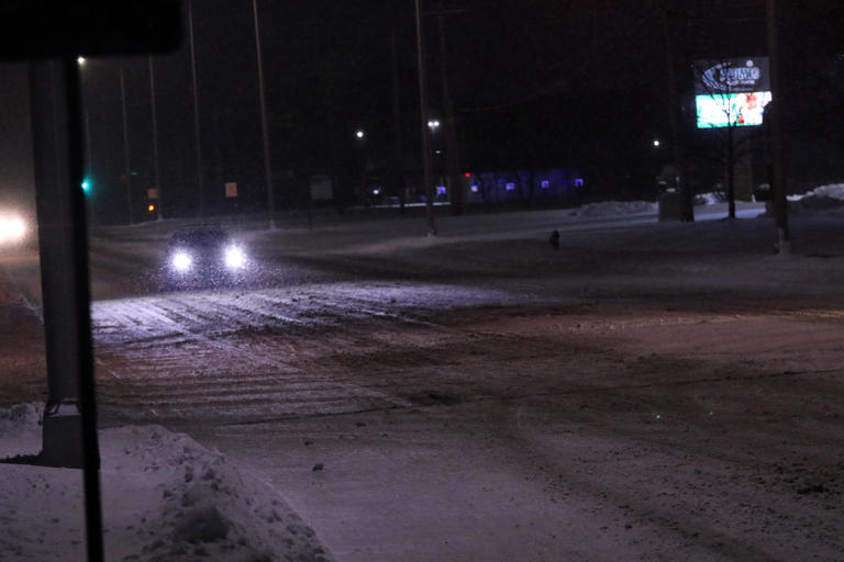 How does the sheriff decide to issue a Level 3 snow emergency?