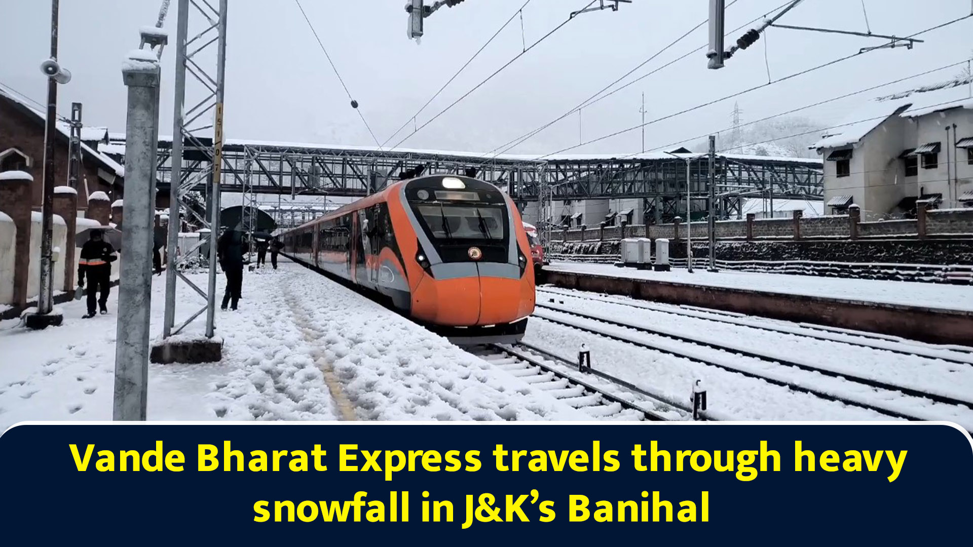 Vande Bharat Express travels through heavy snowfall in J&K’s Banihal