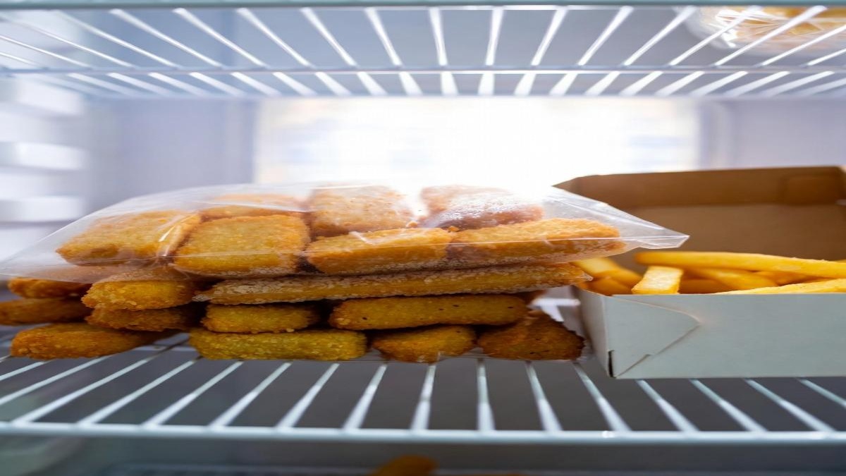 The frozen foods that could secretly harm your vision over time ...