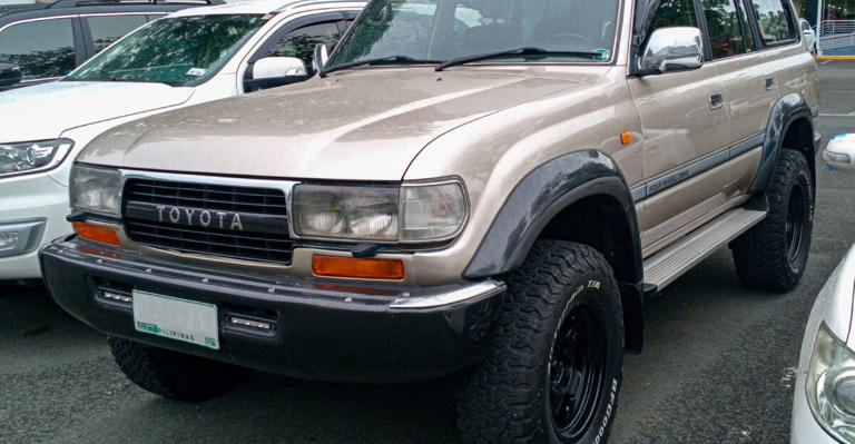 12 classic cars that keep gaining value over time