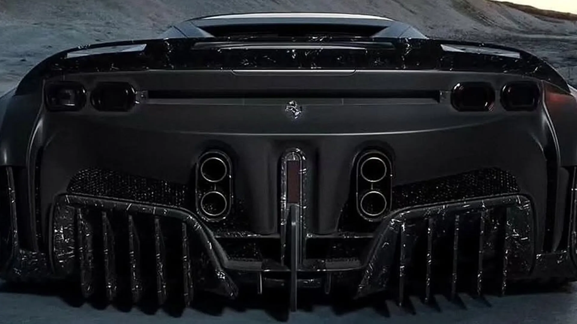 Unieke Ferrari SF90 doet denken aan Darth Vader uit Star Wars