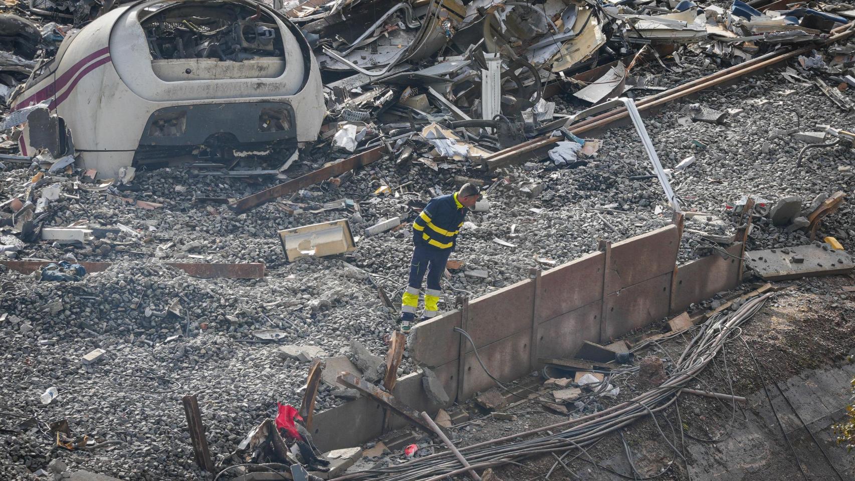Renfe afirma ahora que supo del accidente del Alvia en Adamuz ...
