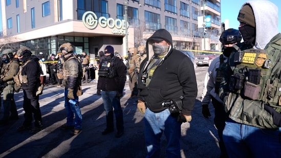 Did they kill him: Scary videos from Minneapolis shooting emerge; armed ...