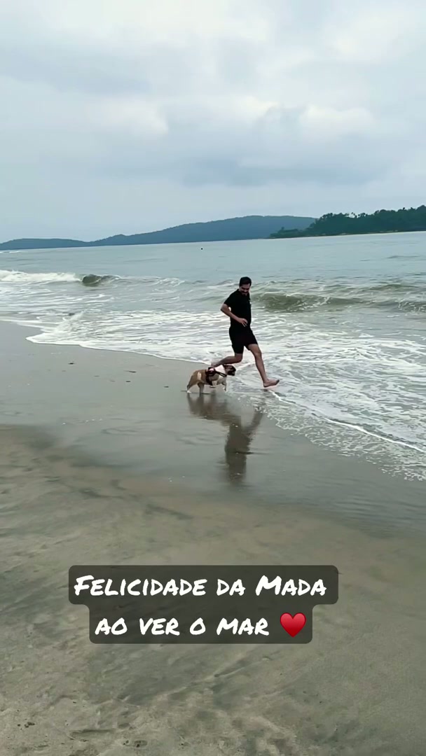 Felicidade da Mada quando viu o mar