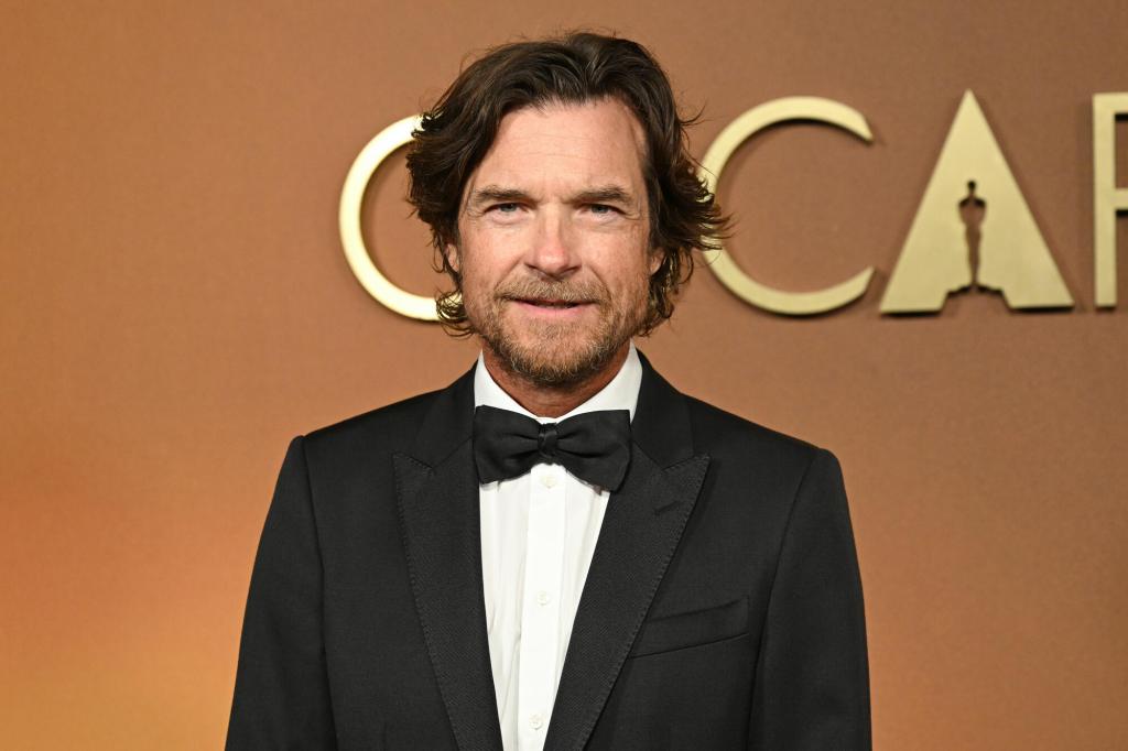 Jason Bateman's daughter Francesca looks like his mini-me in an ultra ...