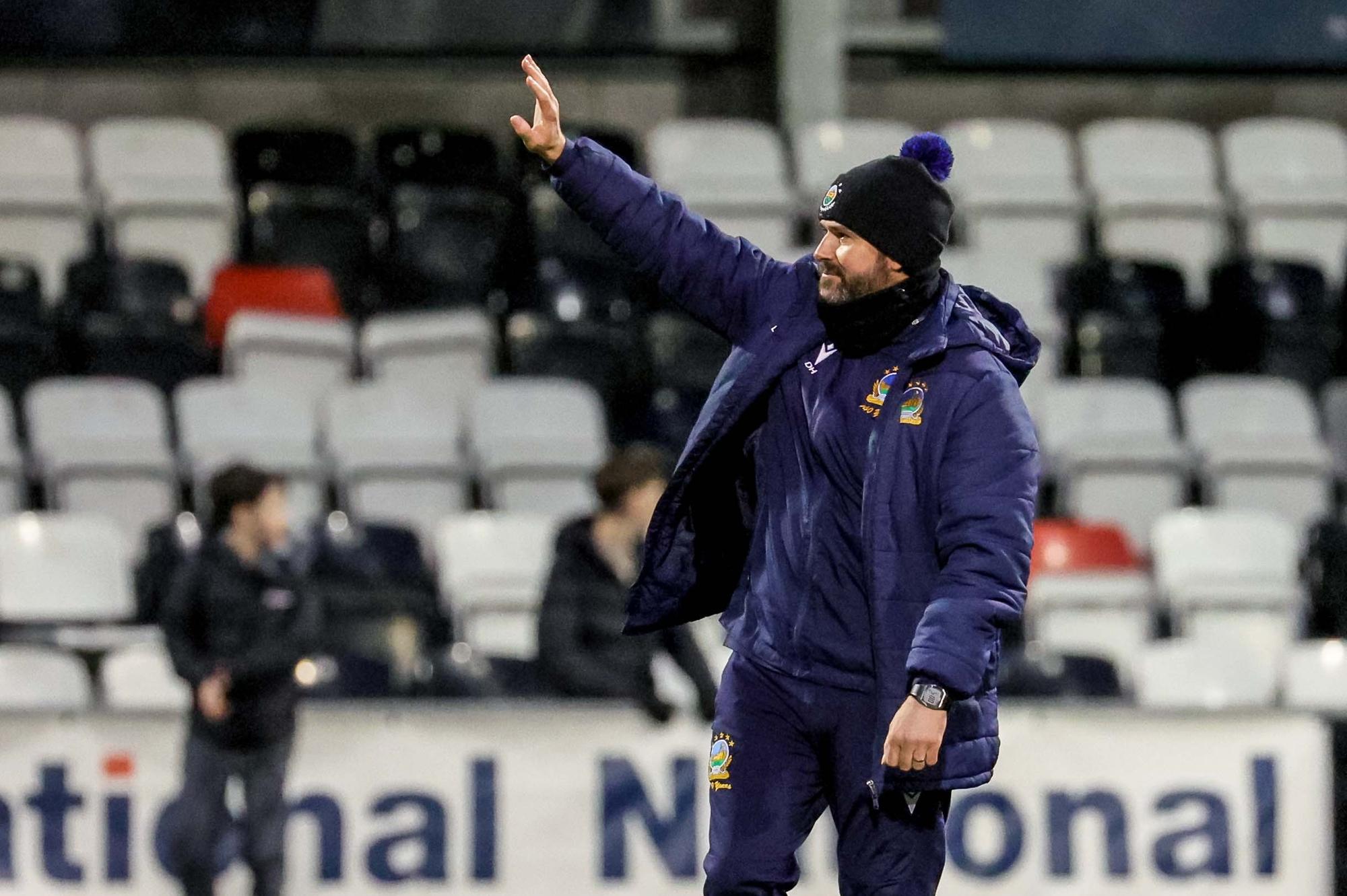 David Healy hails 'absolutely outstanding' performance of Linfield ...