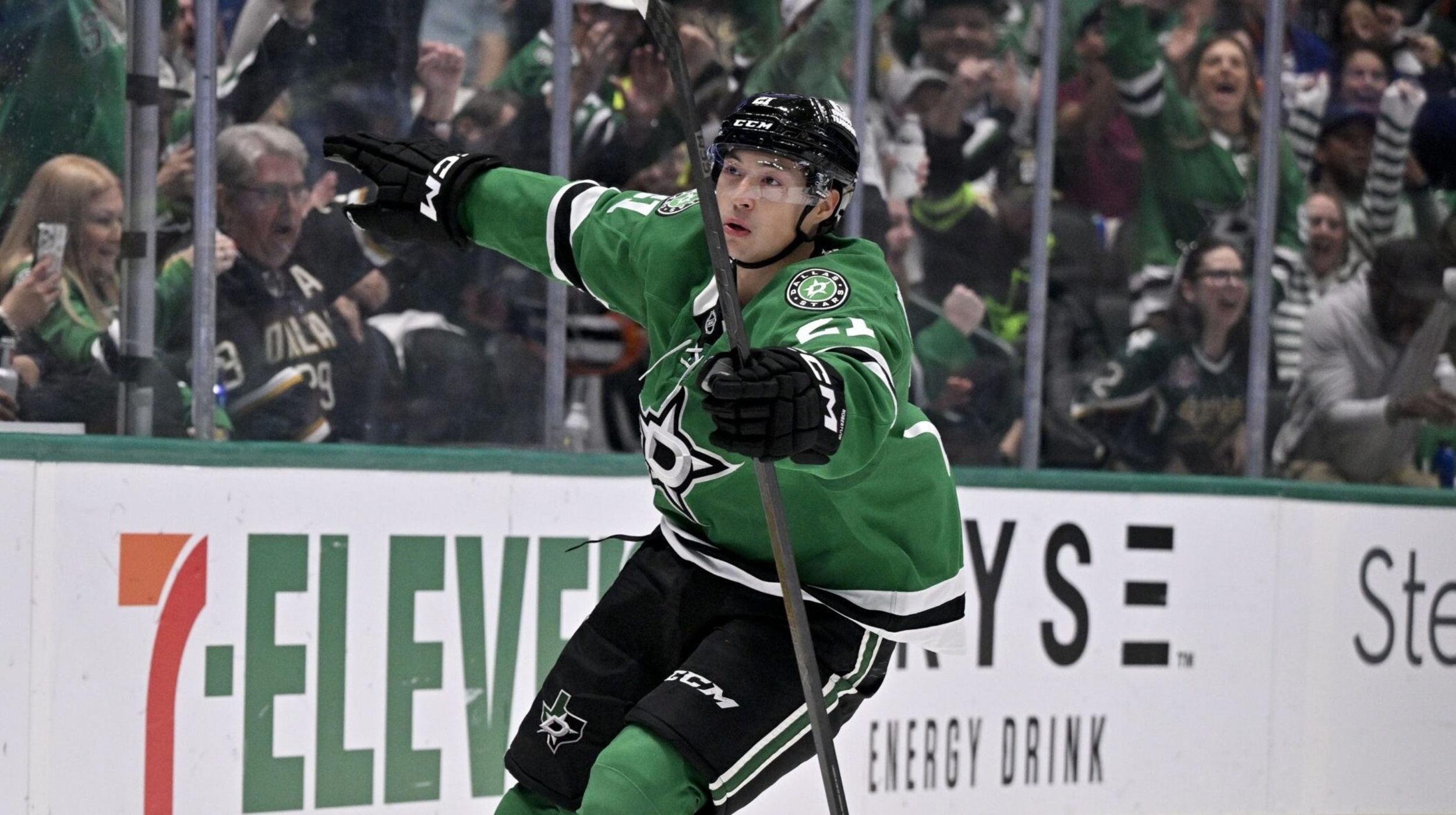 Stars’ Gulutzan on Jason Robertson: ‘I still don’t know why he’s not on ...