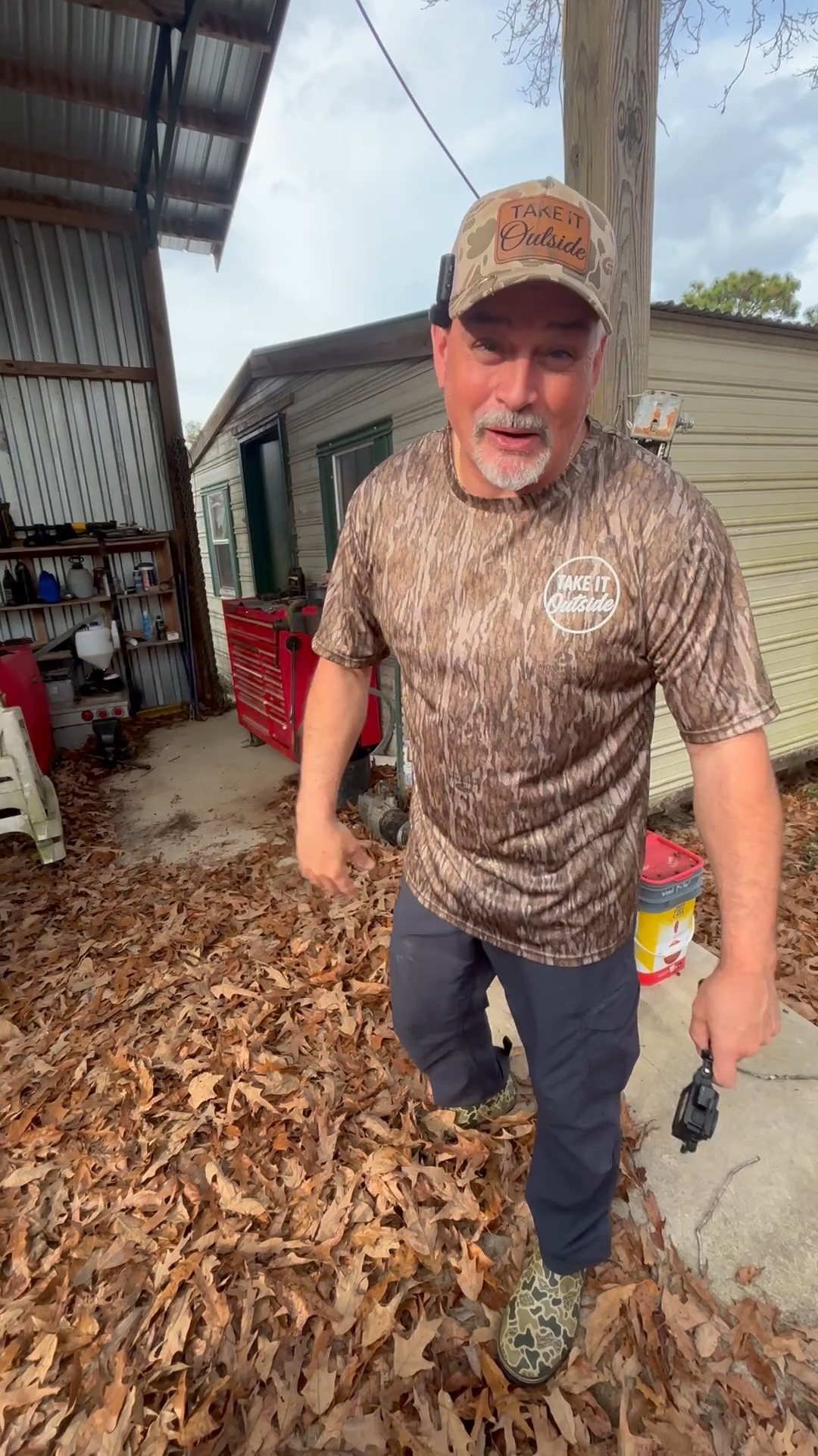 Papa Ham discovers worm grunting