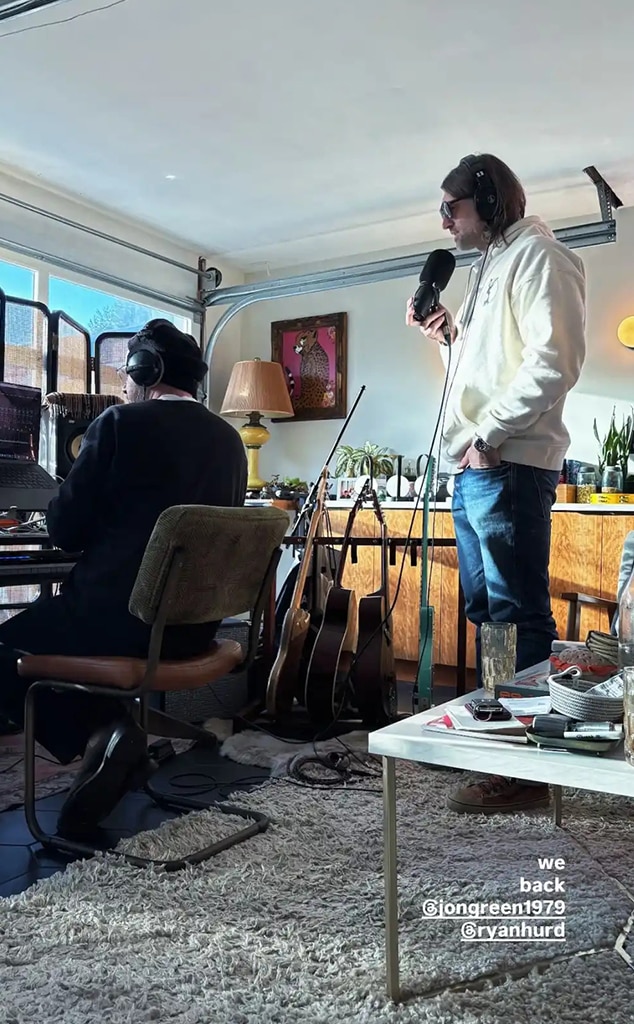 Maren Morris and ex-husband Ryan Hurd reunite 2 years after divorce