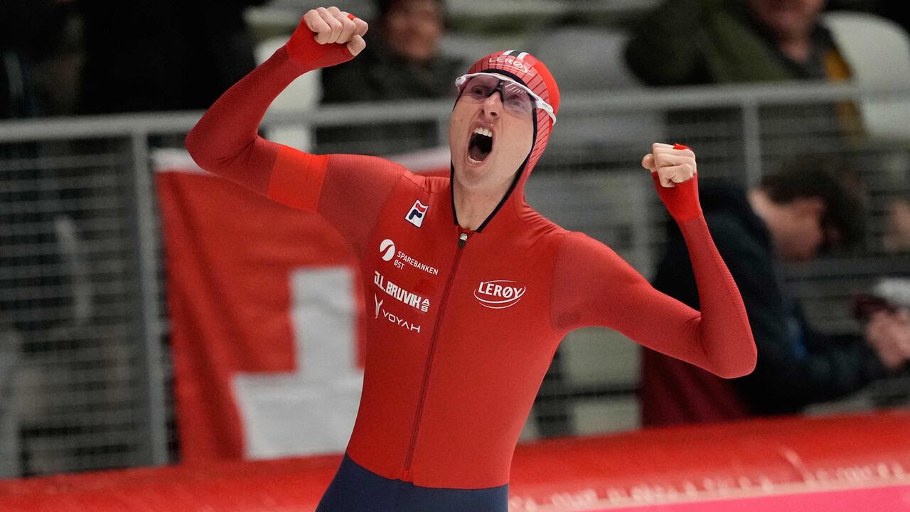 Norway's Sander Eitrem breaks men's 5,000-metre long track speed ...
