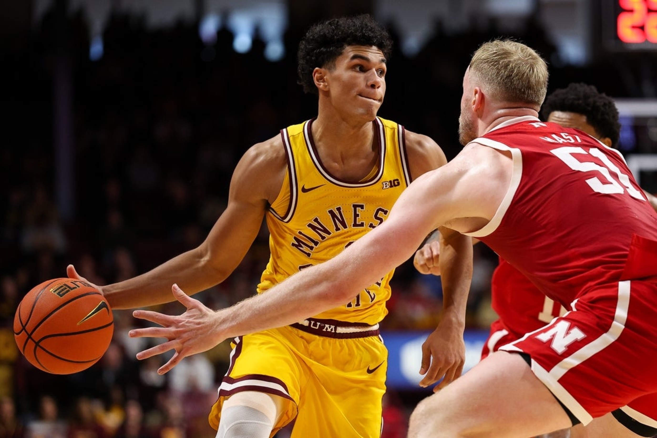 No. 7 Nebraska surges past Minnesota to remain undefeated