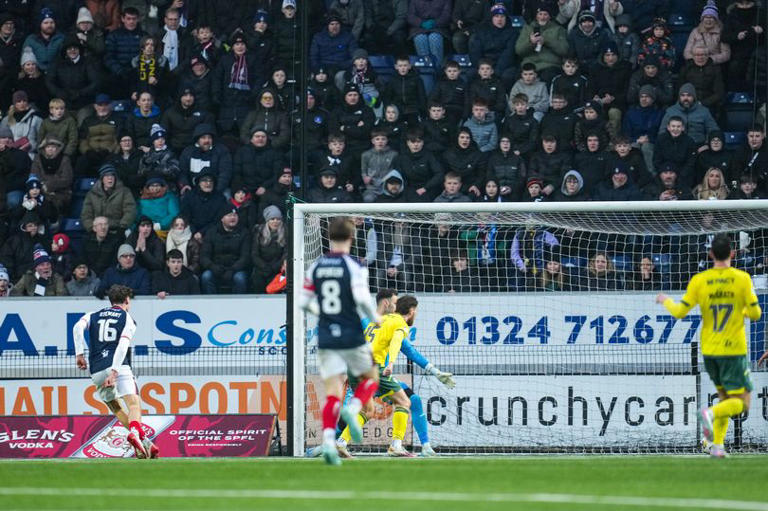 I didn't see Hibs collapse coming and David Gray needs to pull a ...