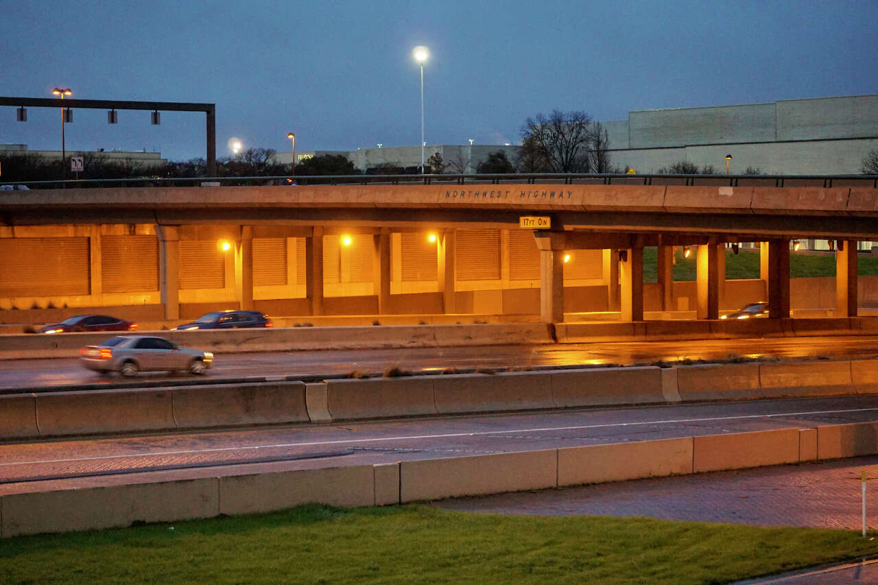 Severe weather slams North Texas as winter storm moves through