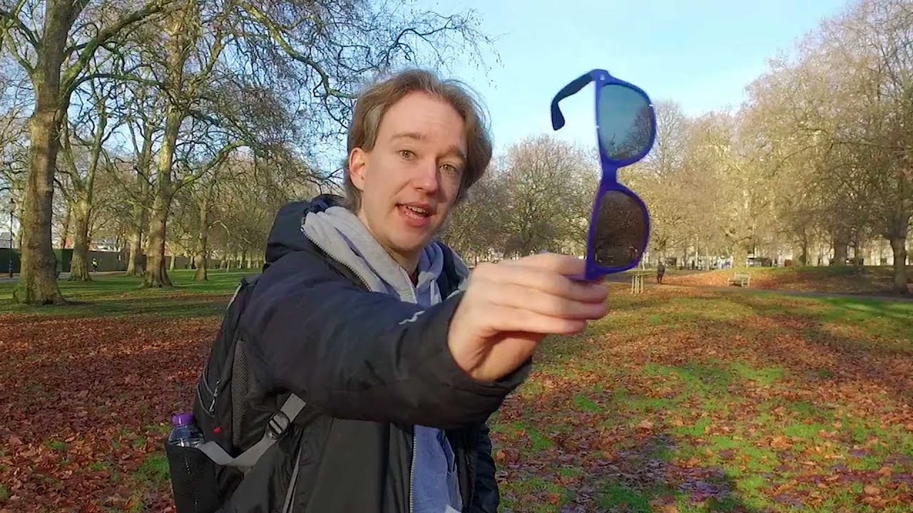 I see 2D and 3D at once! 🤯