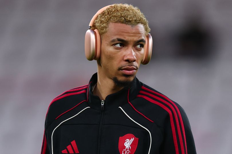 Arne Slot explains surprise Hugo Ekitike omission for Liverpool vs ...