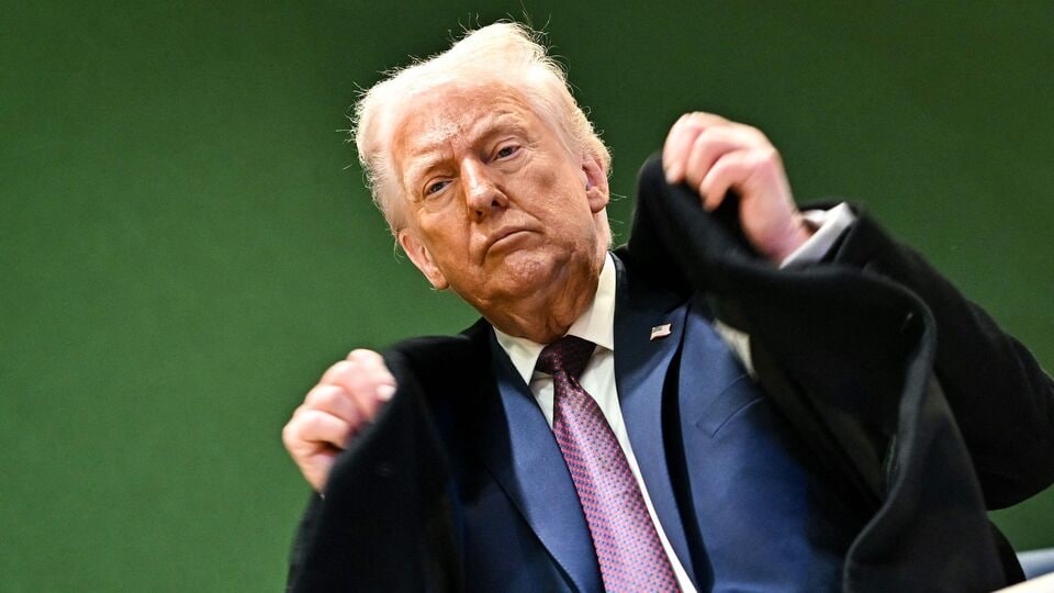 Trump floats US sovereignty over Greenland military bases