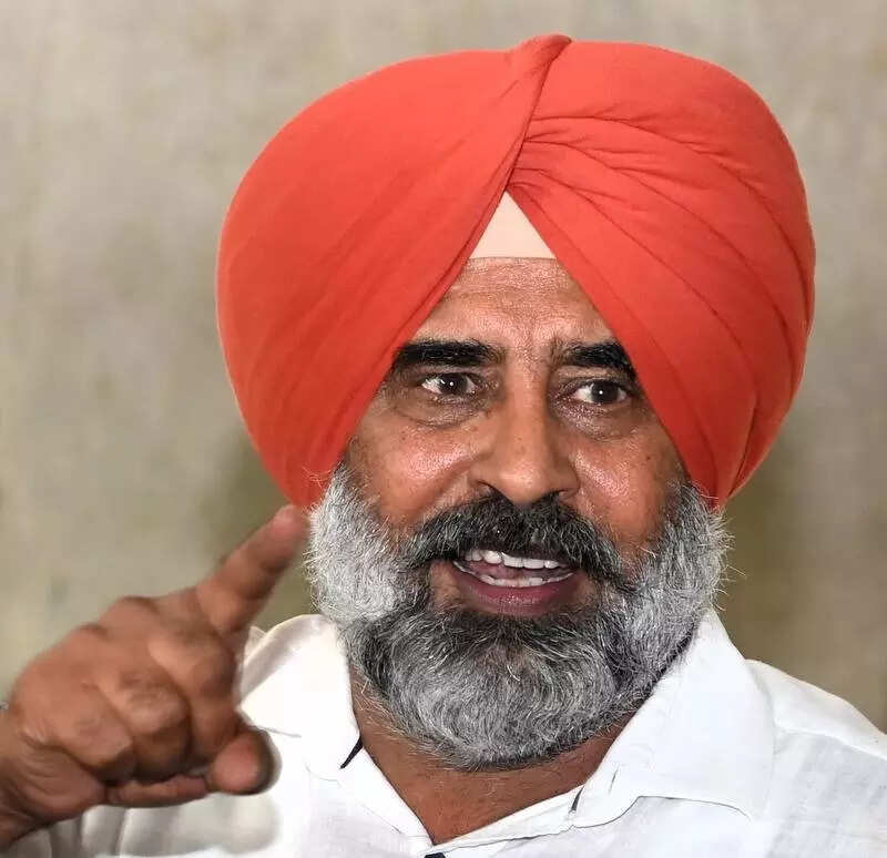 AAP using Punjab assembly photos and videos as weapons to issue ...