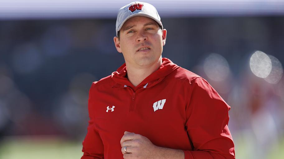 Former Wisconsin Badgers coach Jim Leonhard has 'mutual interest' with ...
