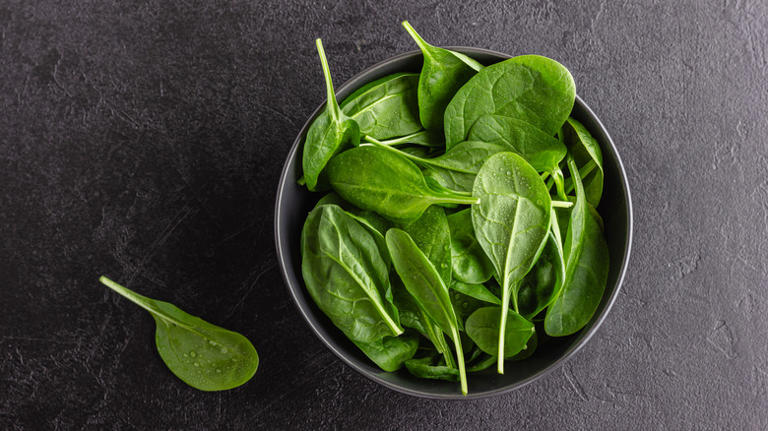 Why colder temperatures make spinach sweeter instead of bitter