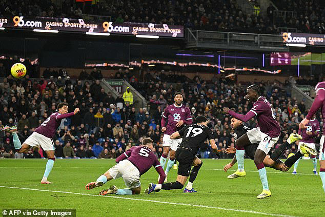 Frank is running out of time as Spurs boss and 2-2 draw at Burnley does ...