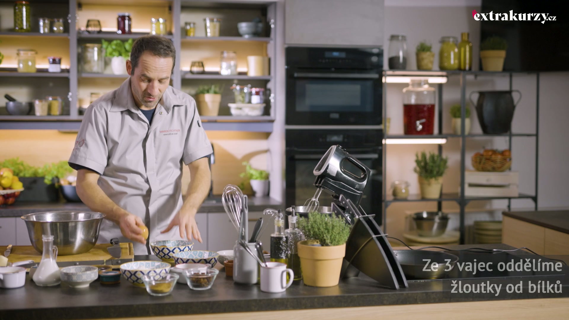 Císařský trhanec s karamelizovanými jablky podle Marka Fichtnera