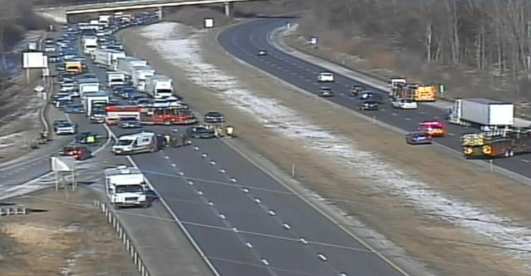 Delays expected on I-84 in Southington following crash