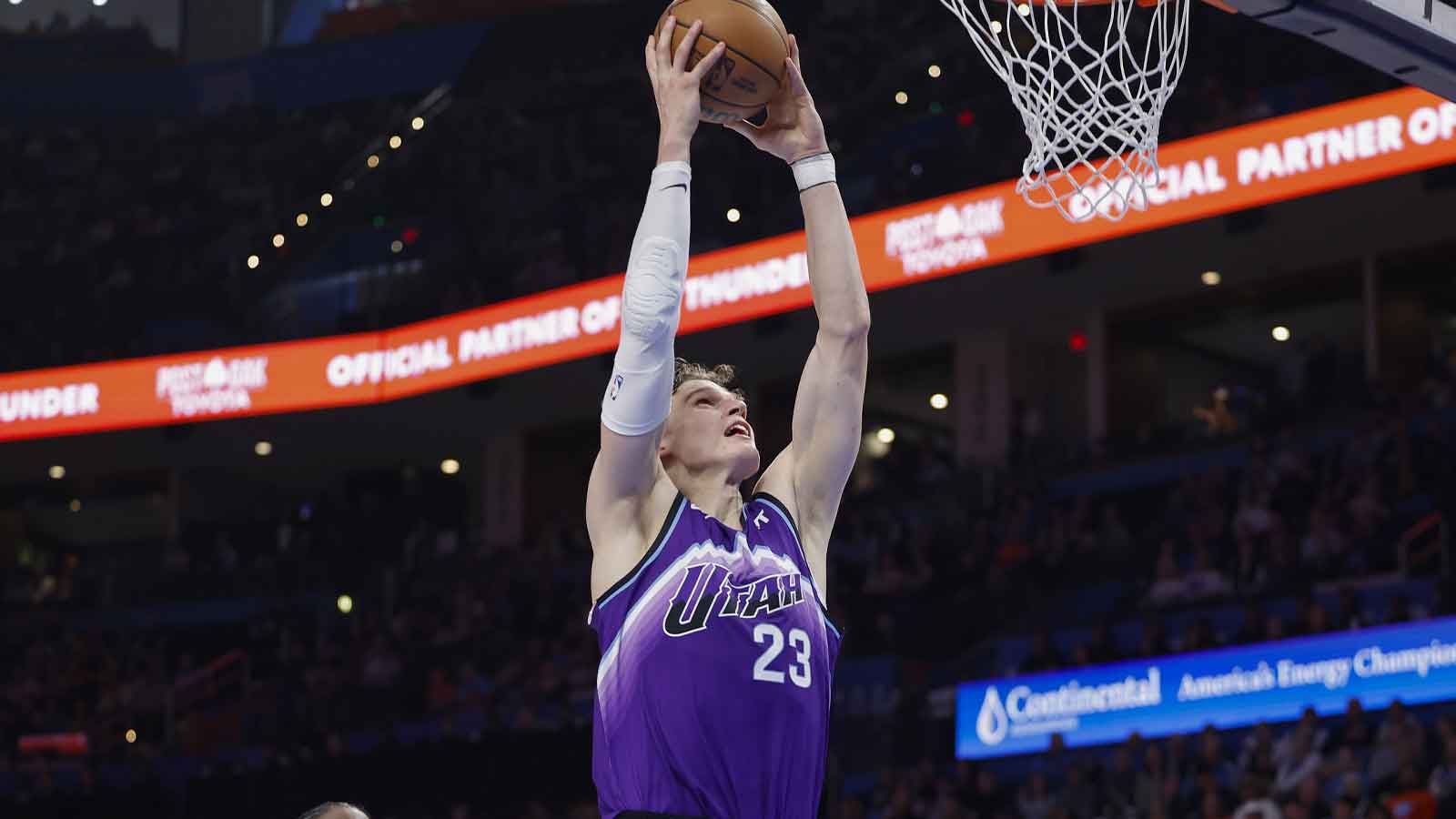 Is Lauri Markkanen playing tonight? Jazz vs. Heat injury report