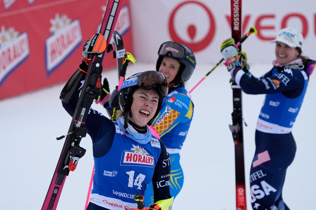 Shiffrin returns to GS podium after 2 years. Hector wins and Moltzan second