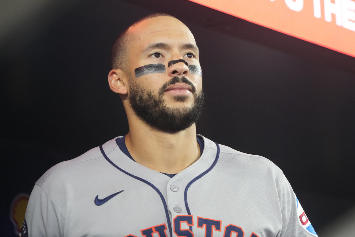 Astros' Joe Espada shares Carlos Correa status update after removal ...