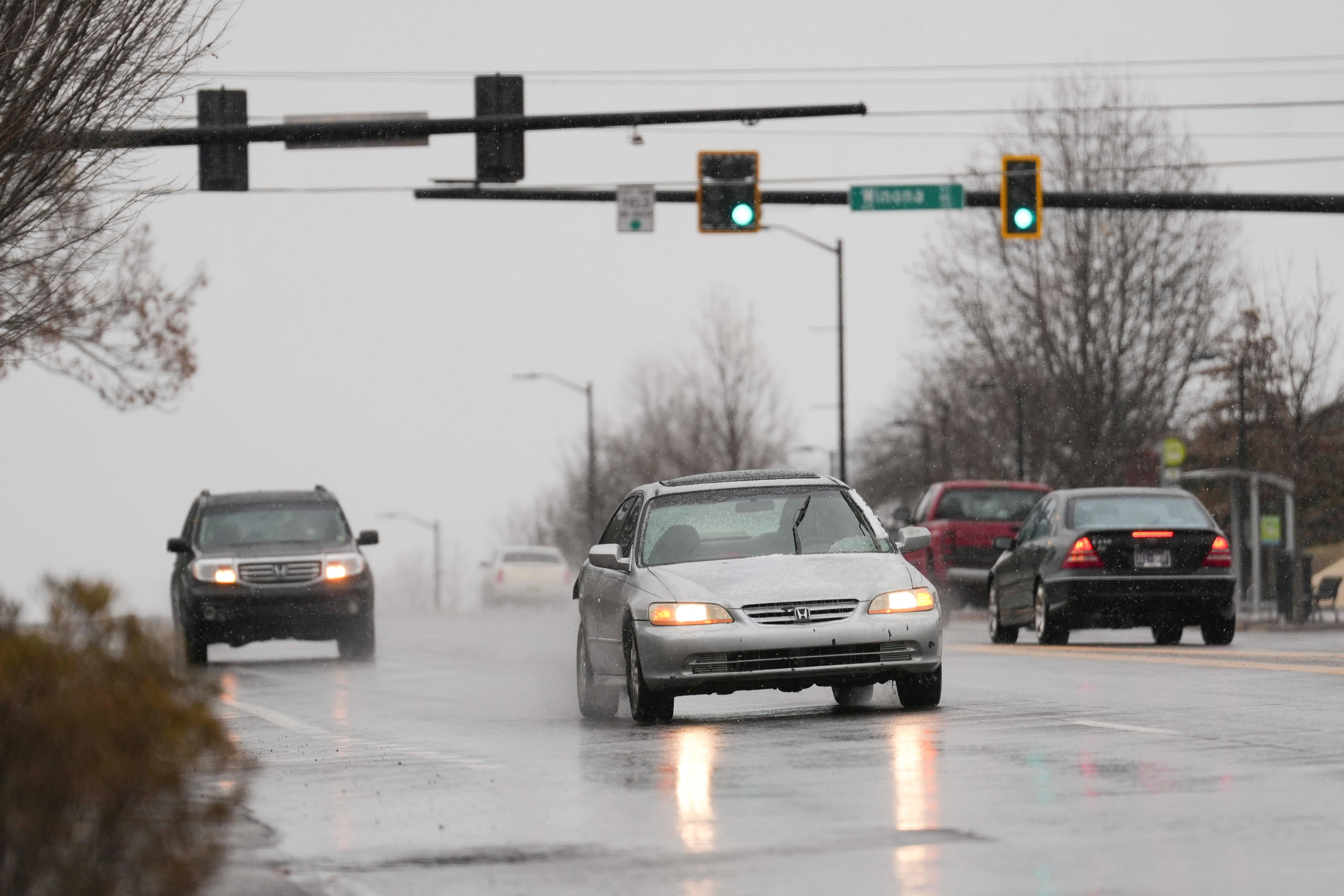 Live updates: Thousands without power after freezing rain overnight