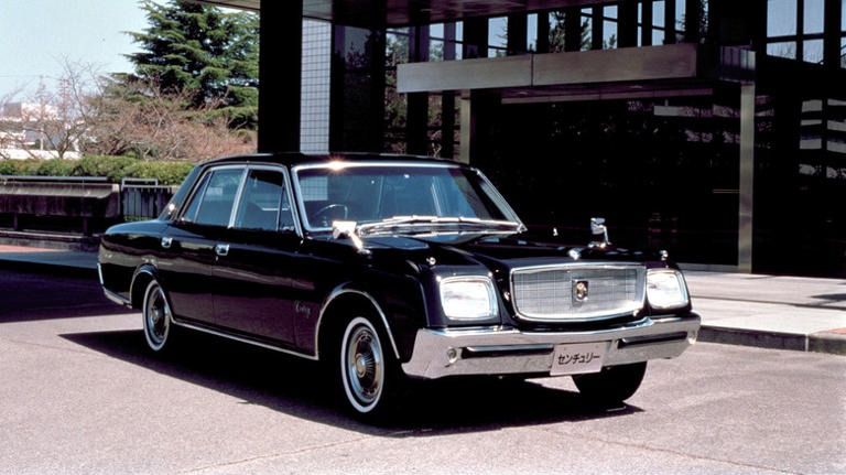 Toyota built a Hemi engine 60 years ago – and almost no one remembers
