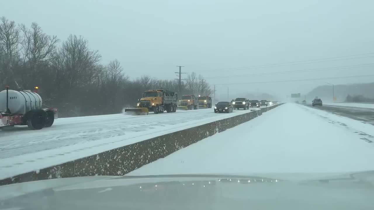 KSHB 41's Braden Bates caught video of snow plow line heading west on ...