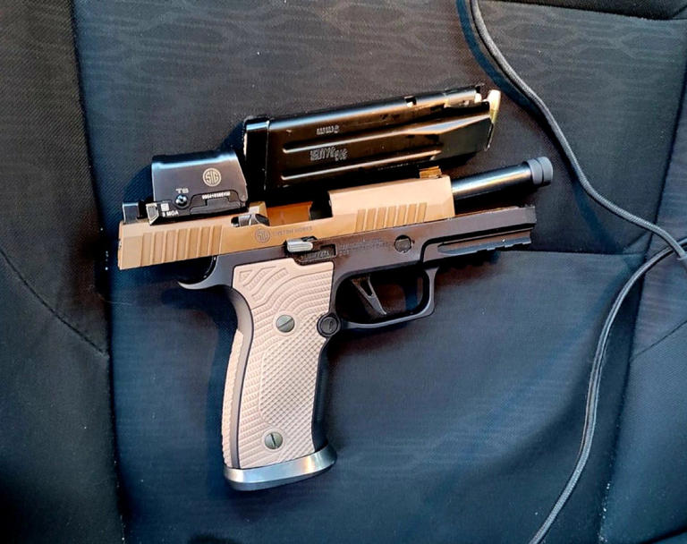 Evening brief: Minneapolis shooting, Navy apology, FBI purge, Olympic ...