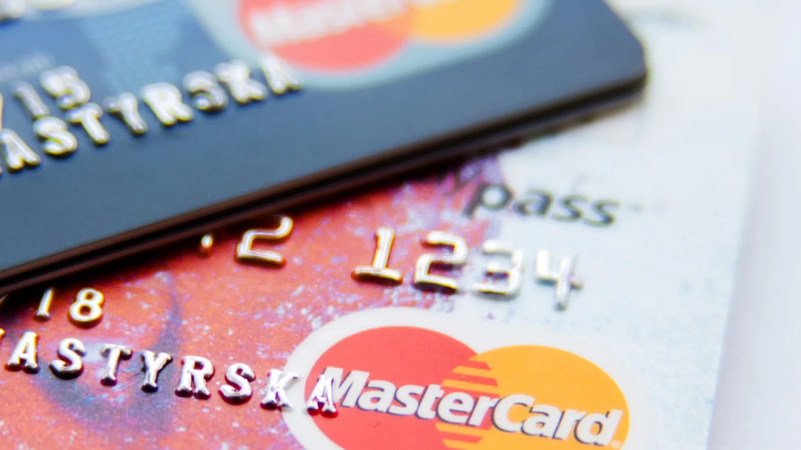 New York moves to add chip technology to EBT food stamp debit cards to ...