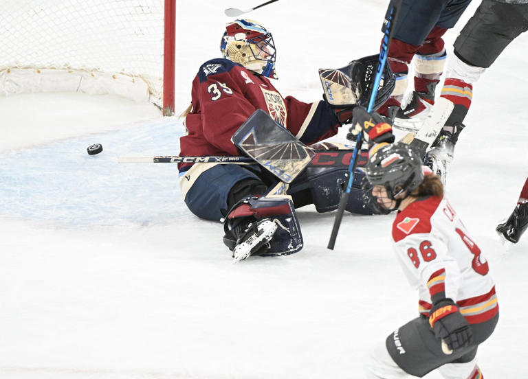 Maureen Murphy’s two-goal performance leads Victoire past Charge 3-1