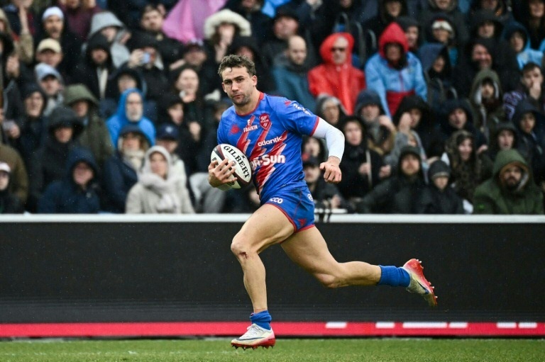 Dupont inspires Toulouse to Pau thumping despite sin binning