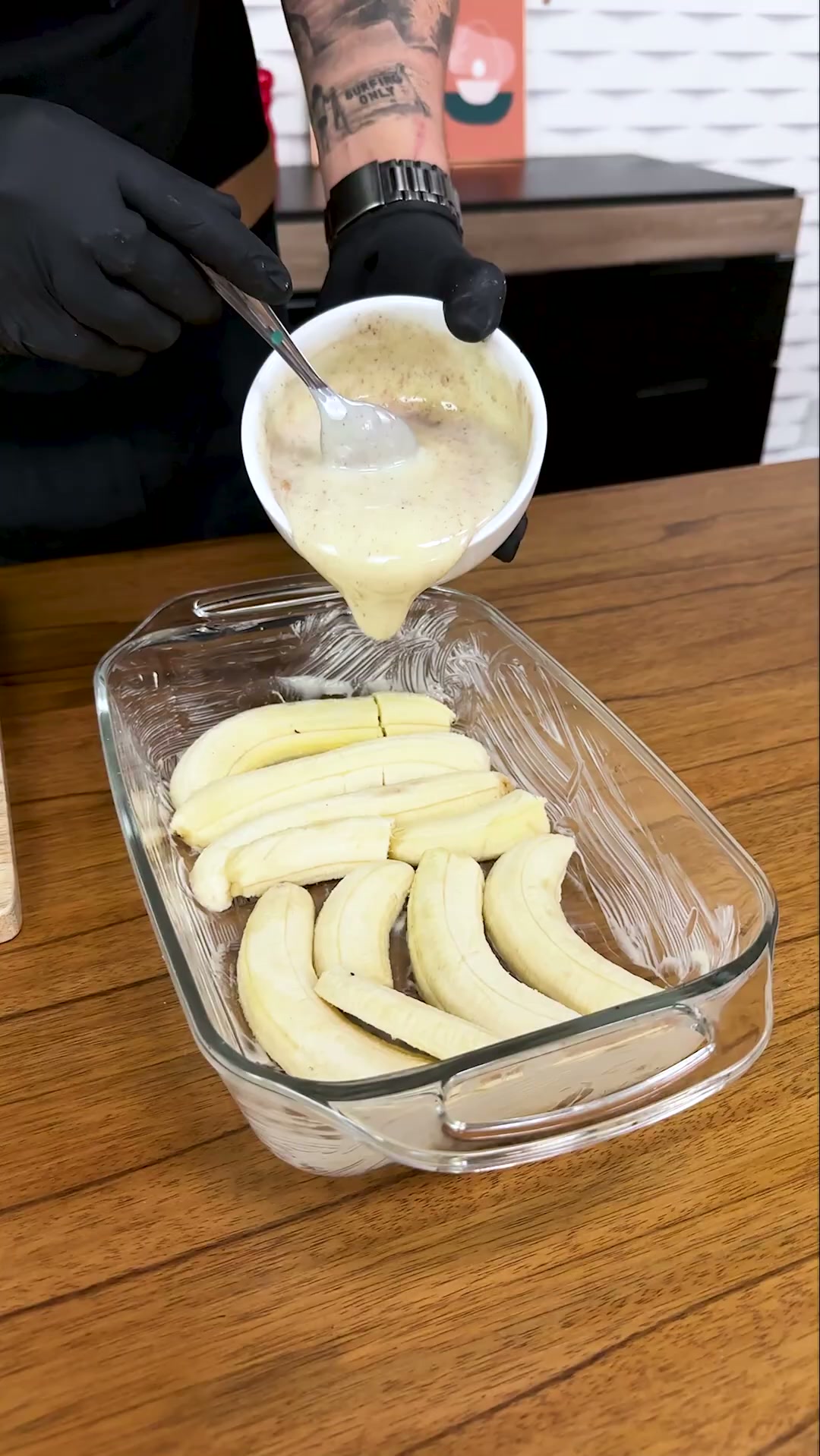 Delicioso postre en sólo unos minutos ¡Vierte la leche condensada sobre ...