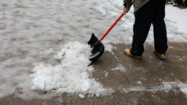 The pre-snow technique that makes removing driveway snow and ice easier ...