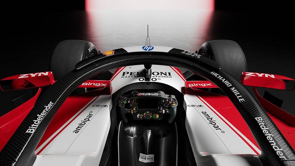 Al problemen bij Ferrari? Nieuwe auto Hamilton stilgezet tijdens shakedown