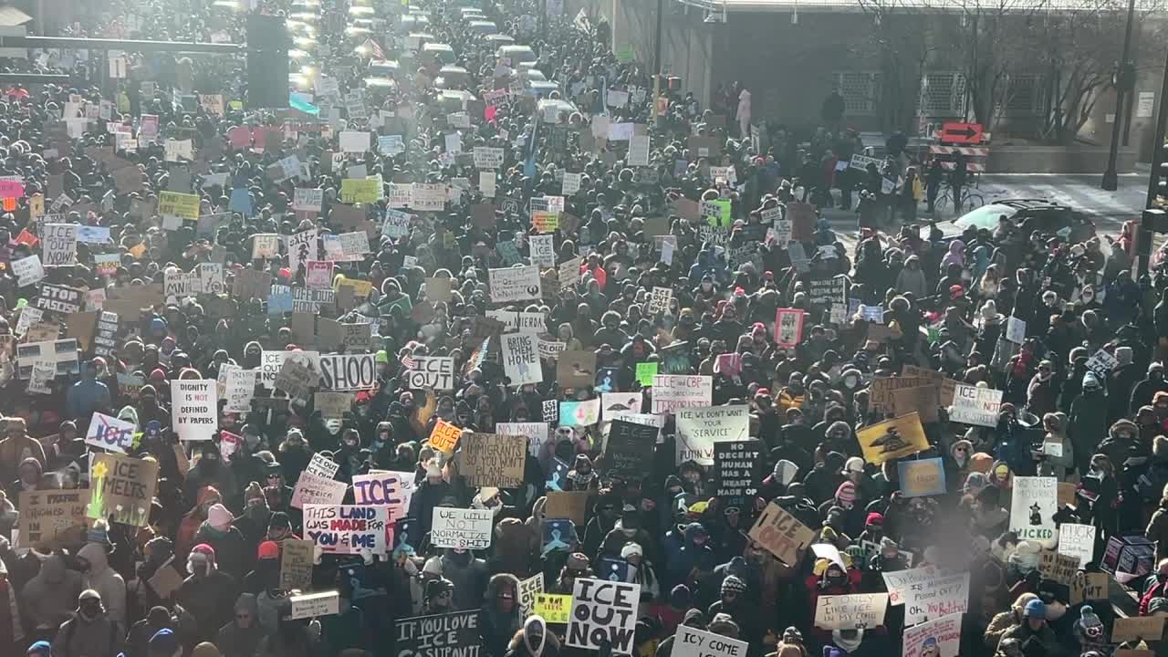 LIVE UPDATES | ICE in MN: Walz invites Trump state, to feds to speak on ...