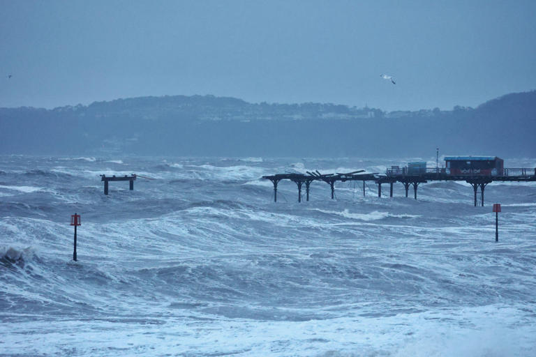 Storm Ingrid wreaks havoc, destroys historic UK pier