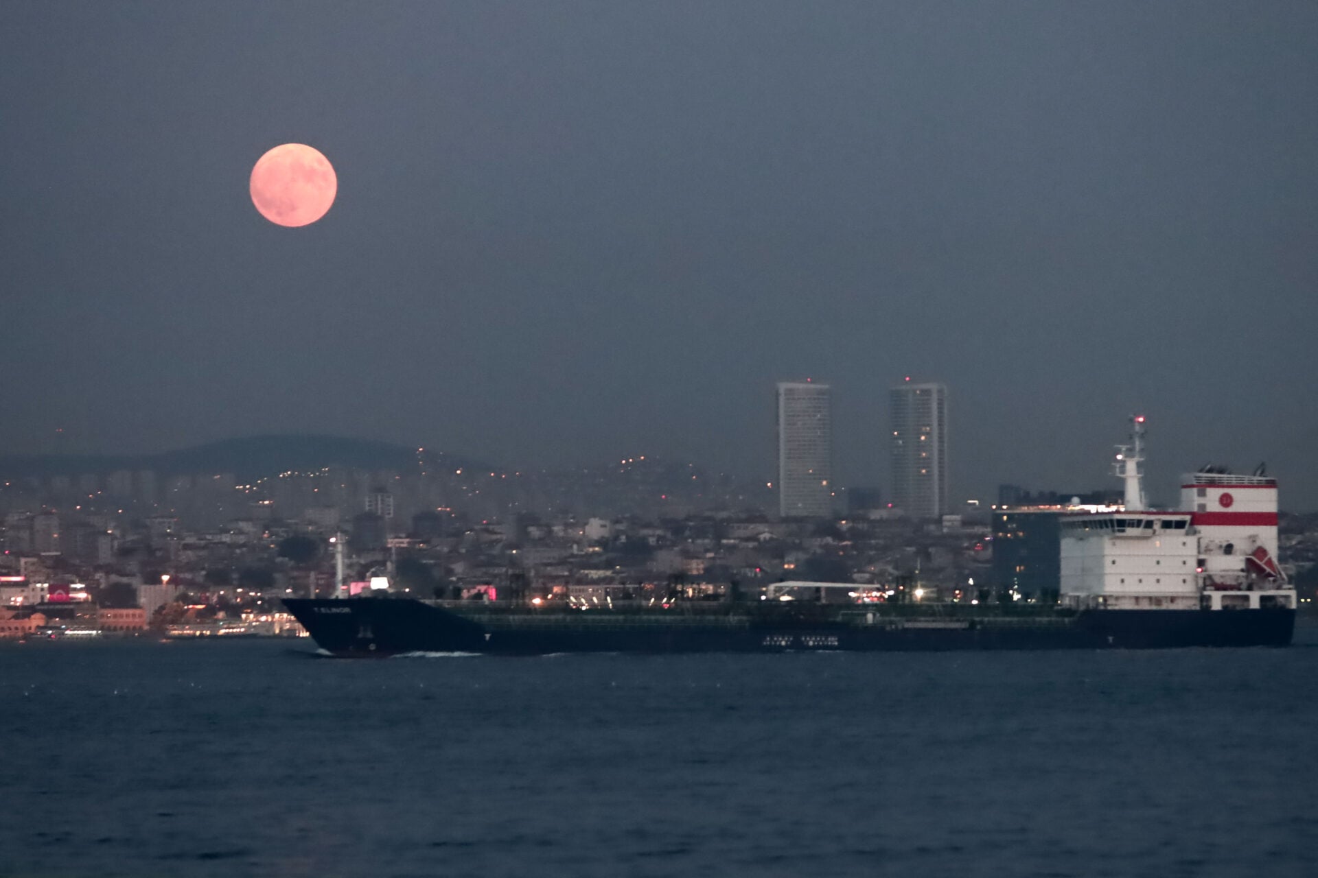 Πρωτομαγιά με επεισόδια στην Κωνσταντινούπολη