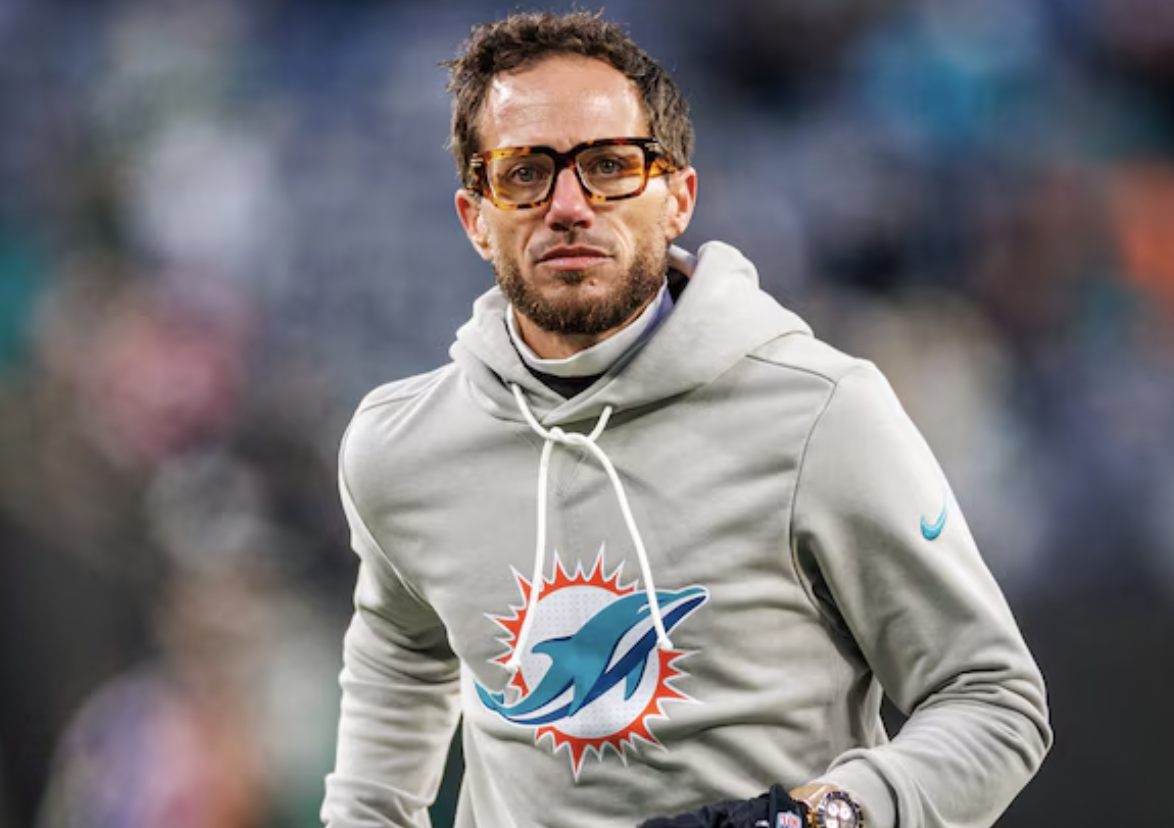 Why Mike McDaniel suddenly walked away from the Bills interview