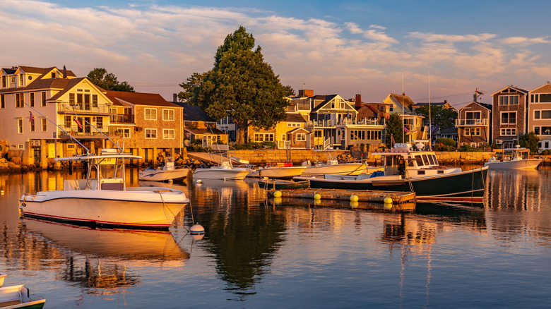 5 walkable Atlantic Coast towns that feel like pure seaside magic