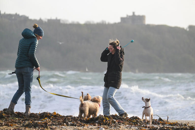 Storm Ingrid wreaks havoc, destroys historic UK pier