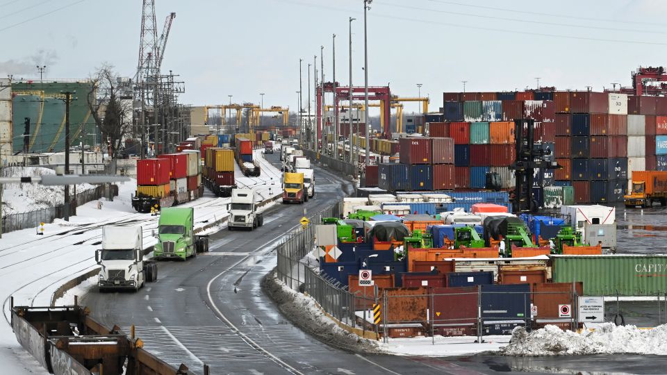 Trump threatens new 100% tariffs on Canada over possible trade deal ...