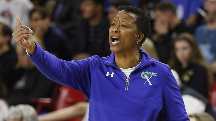 Jennifer Gillom leads the Mercury in their impressive playoff run