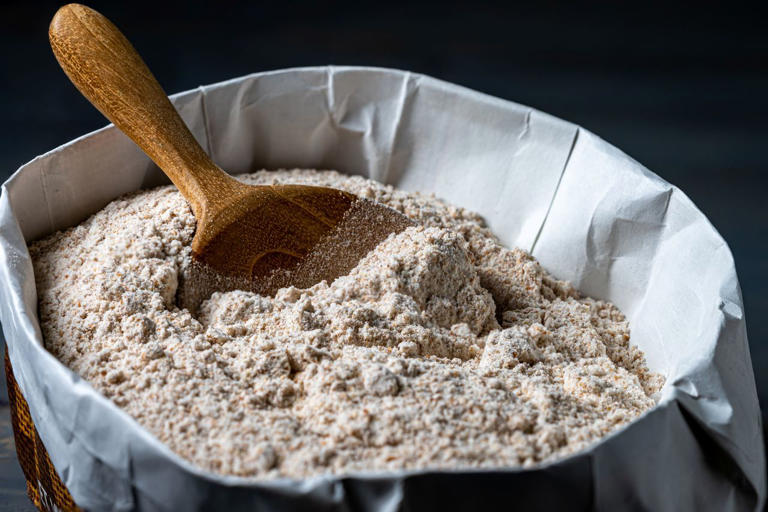 5 pantry staples you should never keep past the expiration date